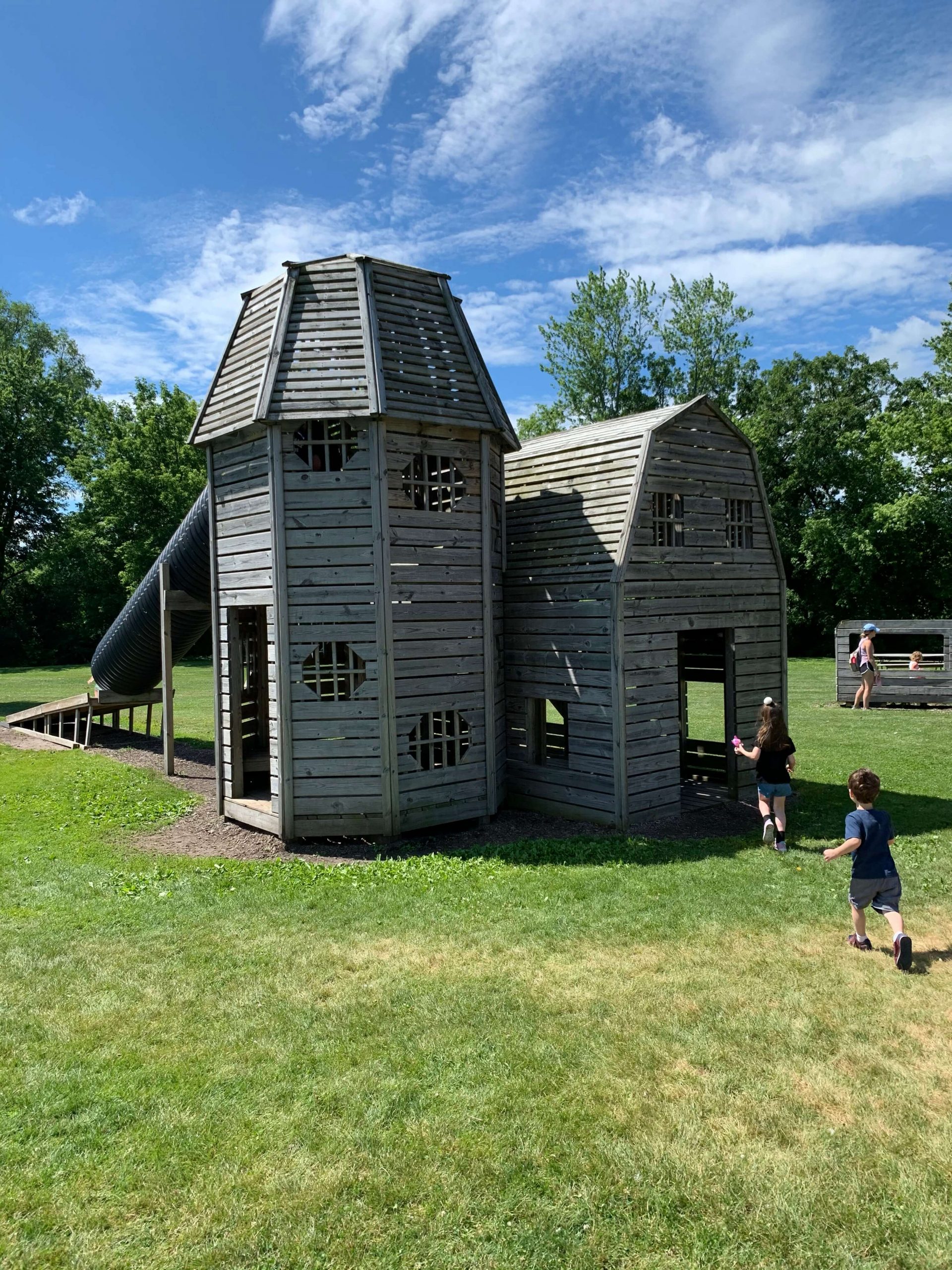 Skelly’s Farm is Fun for Families All Year Long | Stateline Kids