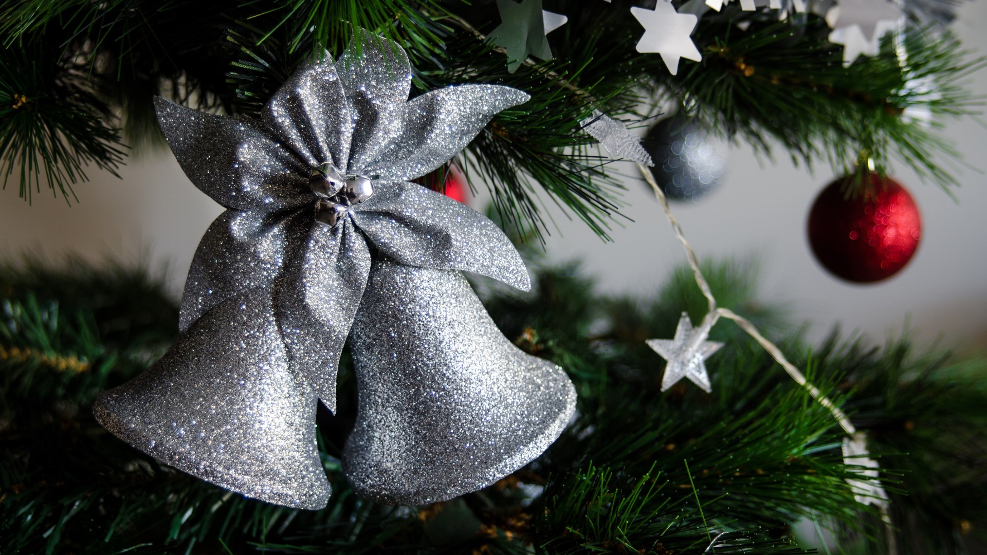 Ring a Bell on Christmas Eve To Welcome Santa to the Stateline ...